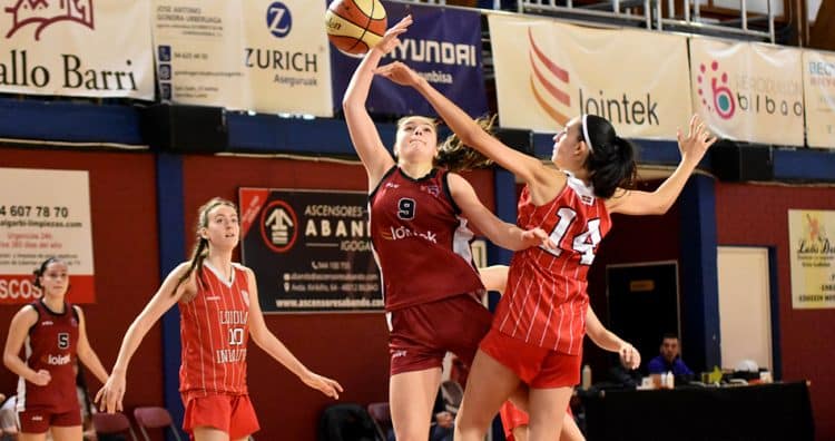 LIGAS VASCAS: Loiola Indautxu esprinta en el arranque de la recta de ... LIGAS VASCAS: Loiola Indautxu esprinta en el arranque de la recta de ...